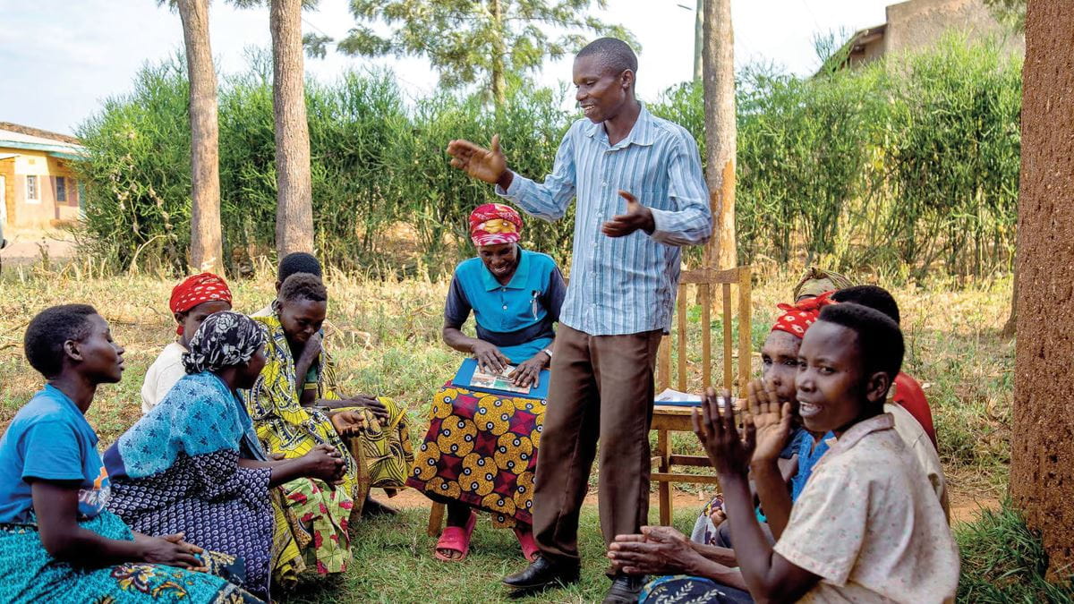 Prayer Diary: building bridges across faiths - Tearfund