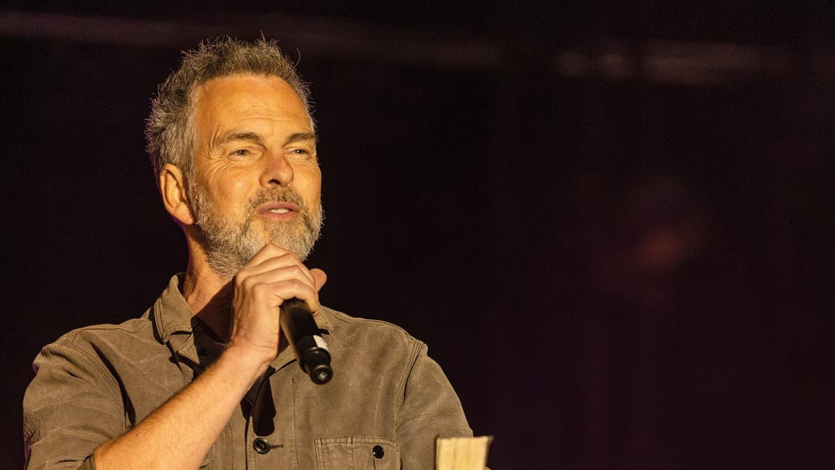 Prayer diary: hearing God's word - Tearfund