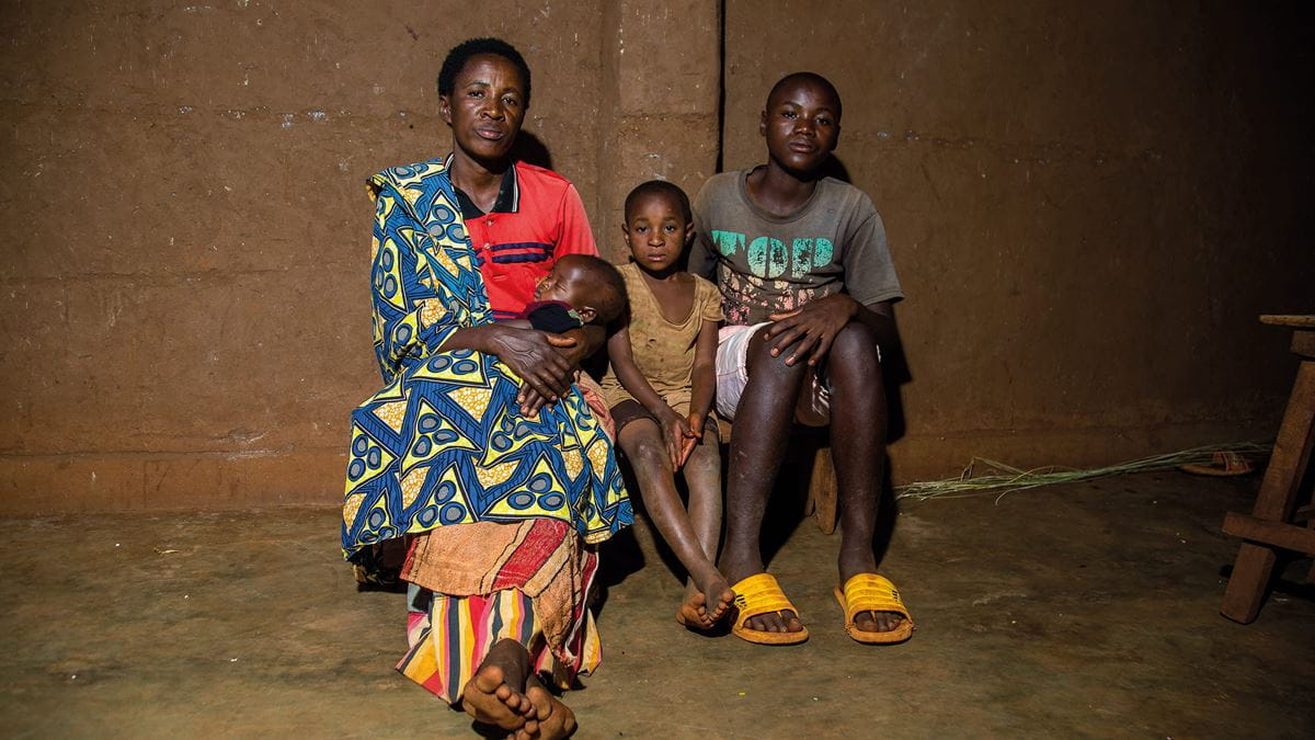 Prayer Diary: supporting and empowering refugees - Tearfund